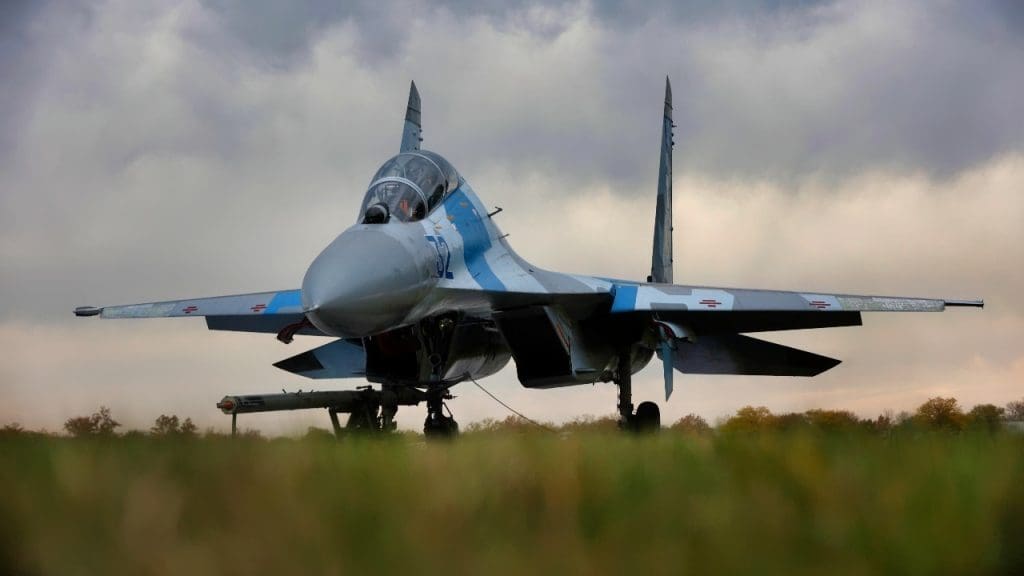 The U.S. Military Purchased 2 Russian-Made Mach 2.35 Su-27 Flanker ...