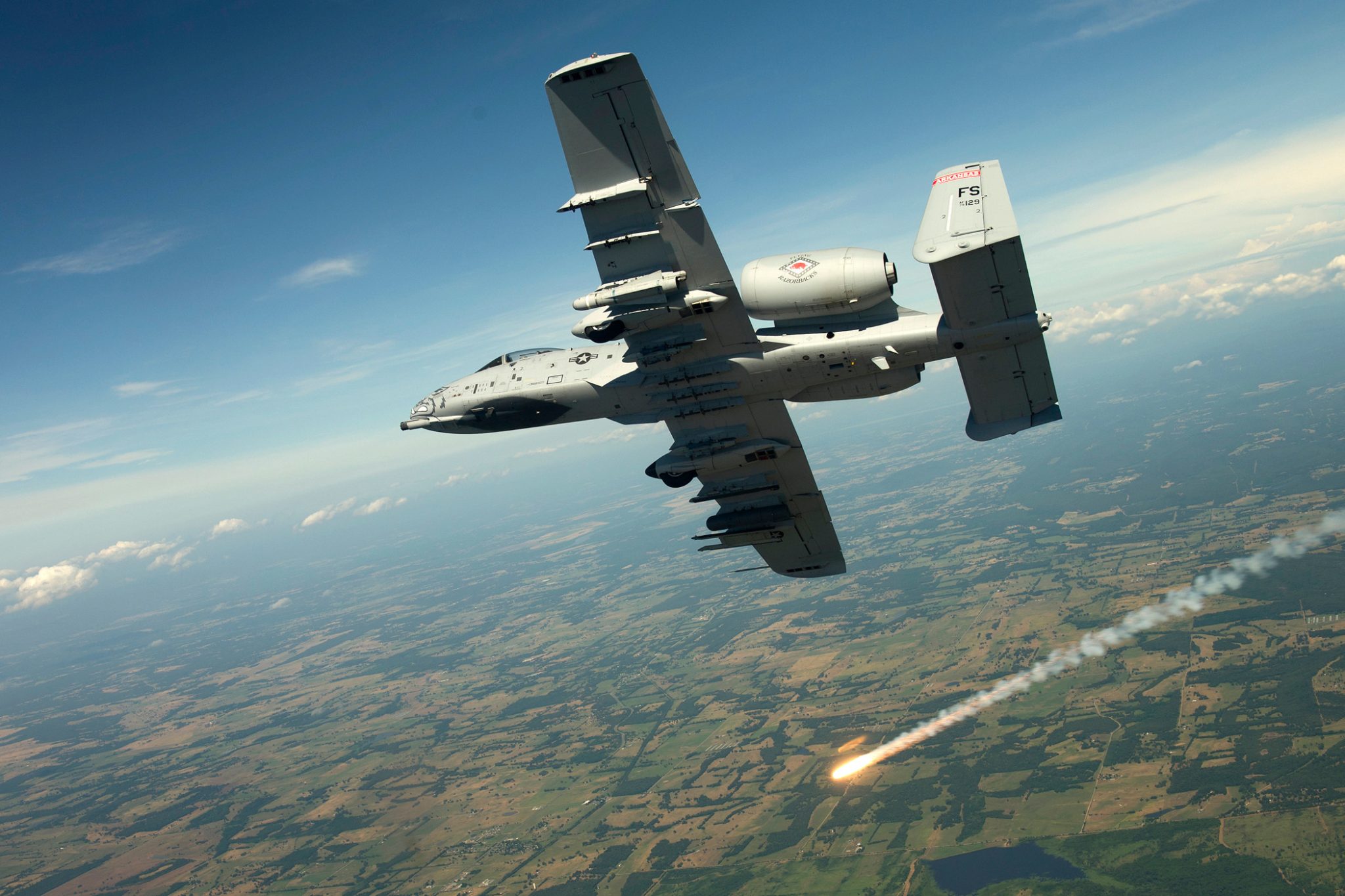 'It Was a Miracle': A U.S. Air Force A-10 Thunderbolt II Took Hundreds ...