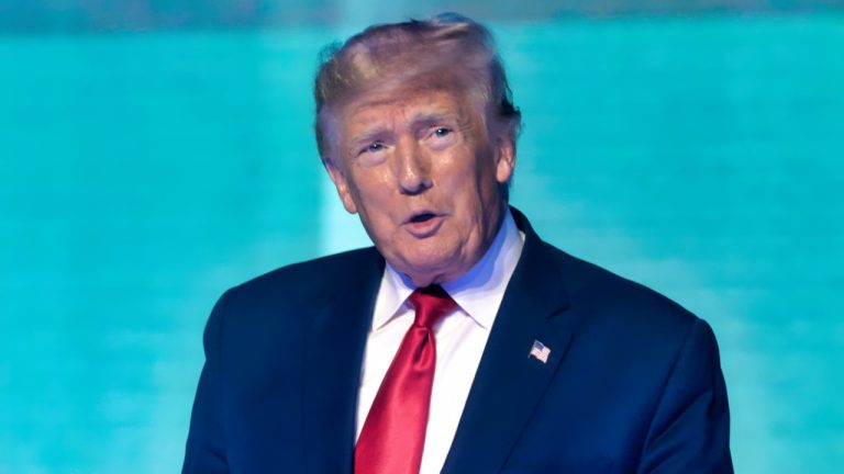 Trump's 'Debt Bomb Plan' to Crash the U.S. Economy - National Security ...