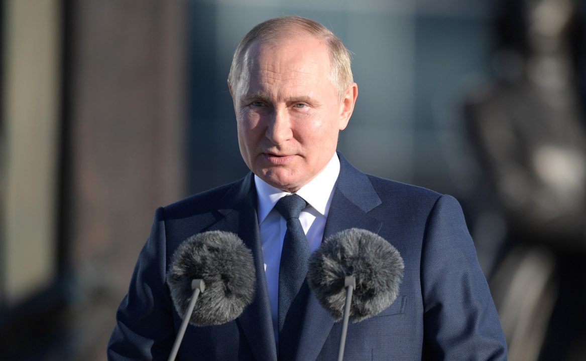 Putin Has a New Ukraine Problem: Russia's War Economy Is in Big Trouble ...