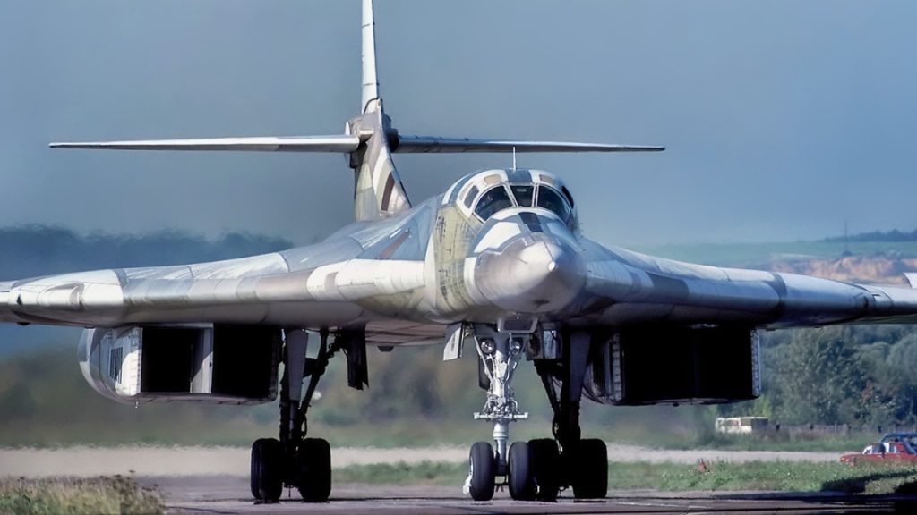 Russia's 'New' Tu-160M2 Bomber Has A Message for the U.S. Air Force ...