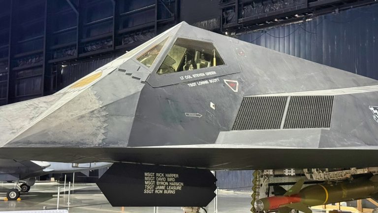 The Air Force's F-117 Nighthawk Stealth Fighter Keeps 'Rising from the ...