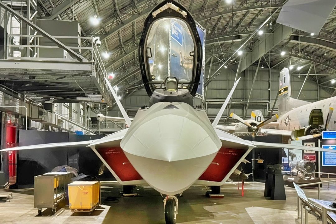 The X-44 Manta Fighter Has a Message for the U.S. Air Force - National ...
