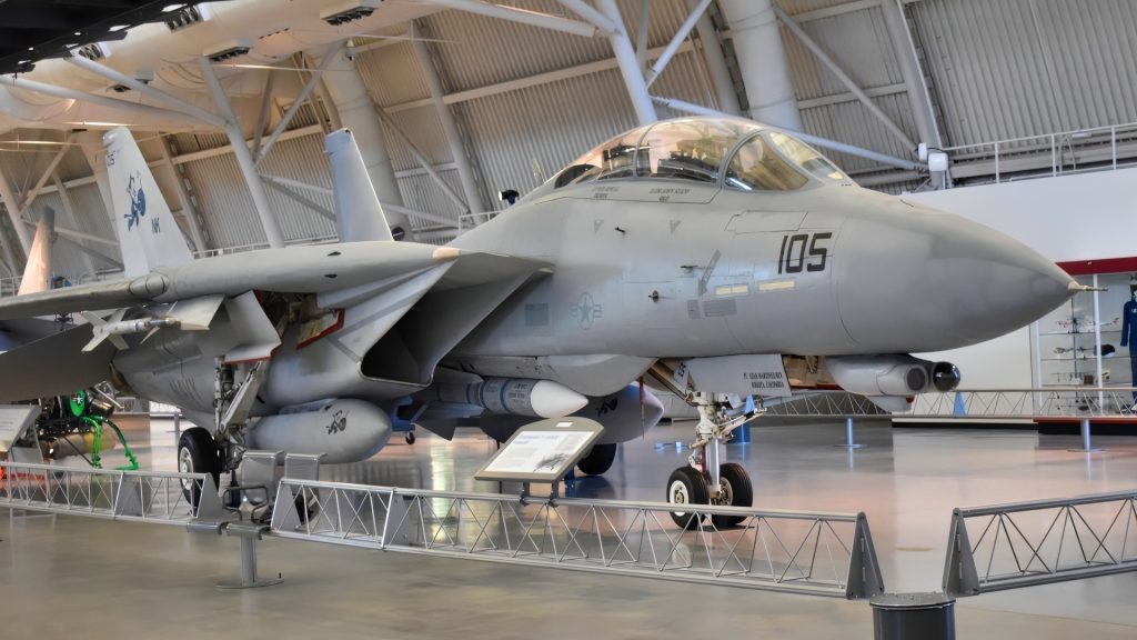 'Knock It Off': The U.S. Navy's F-14 Tomcat vs. Russia's MiG-29 Fighter ...