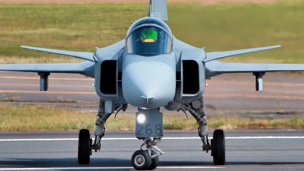 The Saab A 32 Lansen Fighter Has a Message for the Stealth F-35 ...