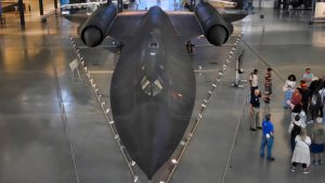 'It Can Outrun Everything': The SR-71 Blackbird Mach 3 Spy Plane Had 1 ...