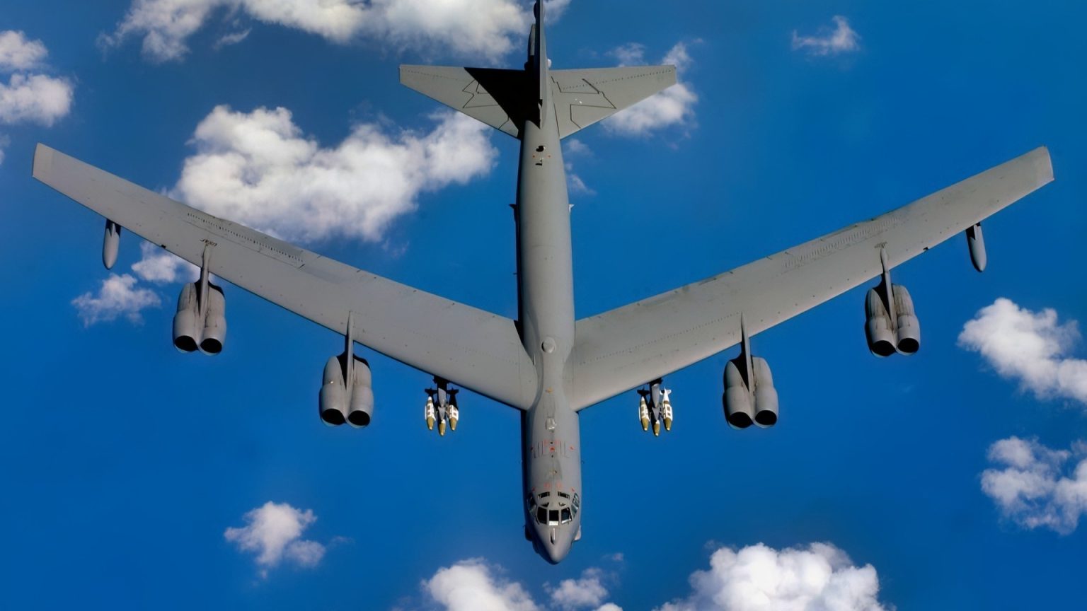 The U.S. Air Force's B-52 Bomber Could Fly for 100 Years - National ...
