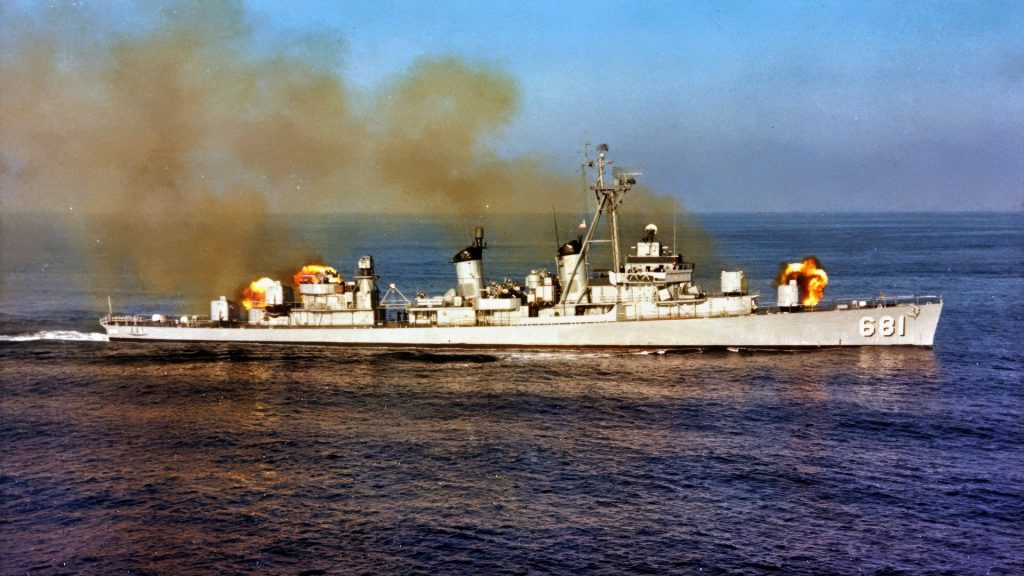 Fletcher Class Destroyer Mast