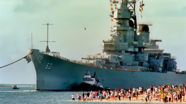 A U.S. Navy Iowa-Class Battleship Hit And Nearly 'Sliced off the Bow ...