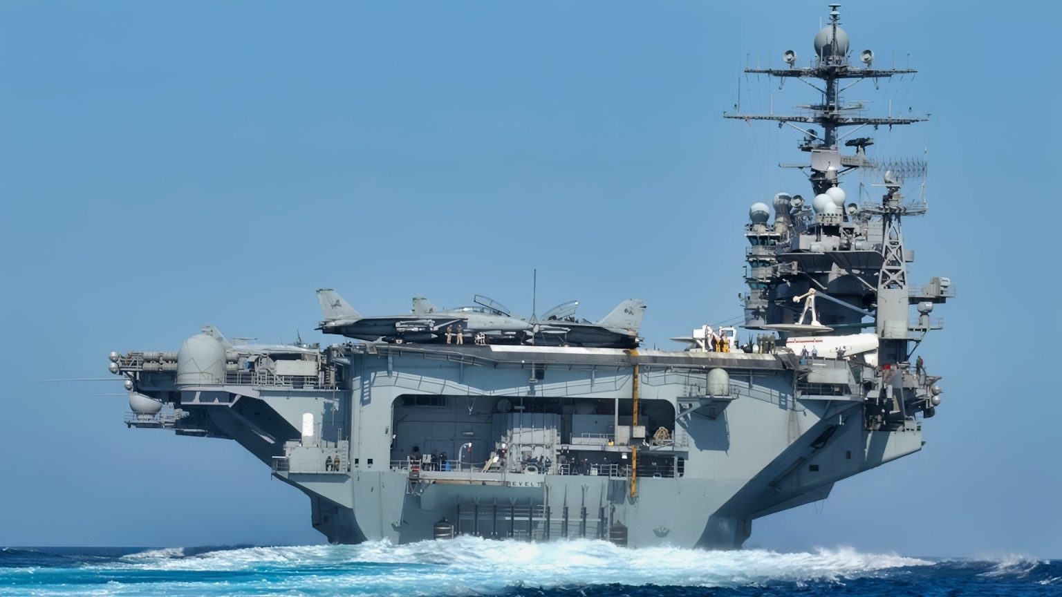 Nuclear U.S. Navy Aircraft Carrier USS Nimitz is 51 Years Old And Can't ...