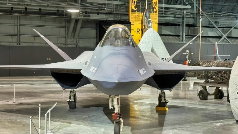 YF-23 Black Widow II Stealth Fighter Has a Message for the U.S. Air ...