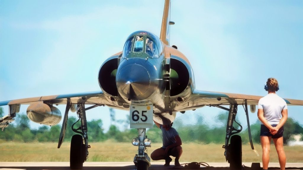 France's Mach 2 Dassault Mirage III Fighter Summed up in 2 Words ...