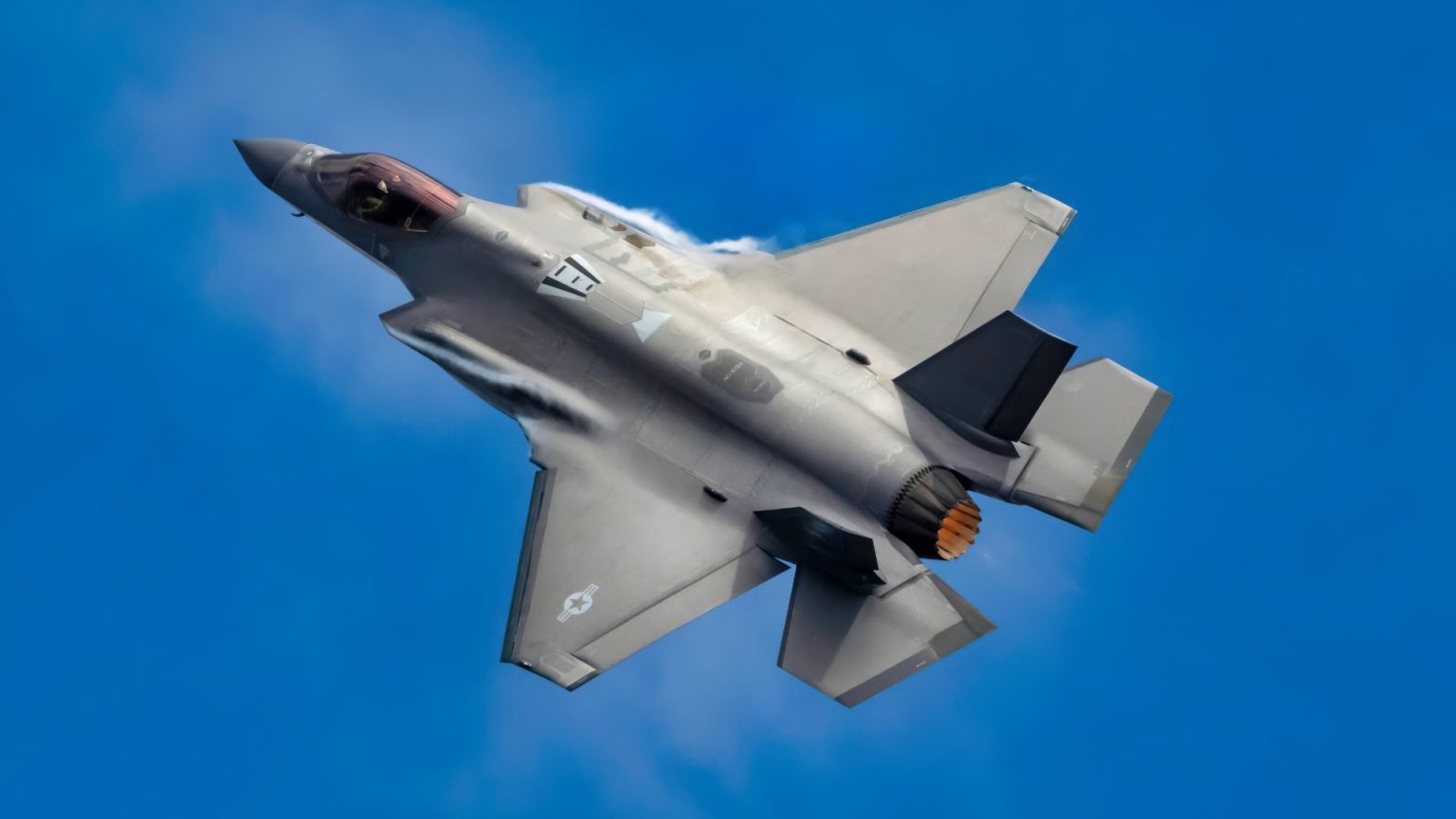 Forget the F-35: Canada Has a Message for the JAS 39 Gripen Fighter ...