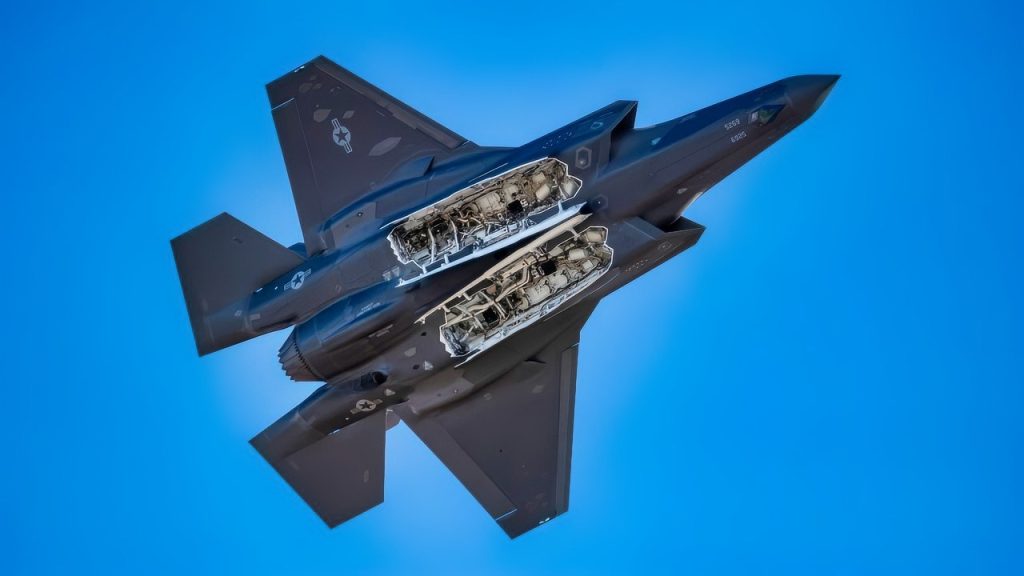 F-35 Stealth Fighters Went ‘Hundreds of Miles’ Into Iran to Guard ...