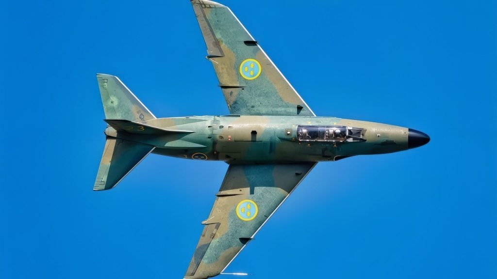 The Saab A 32 Lansen Fighter Has a Message for the Stealth F-35 ...