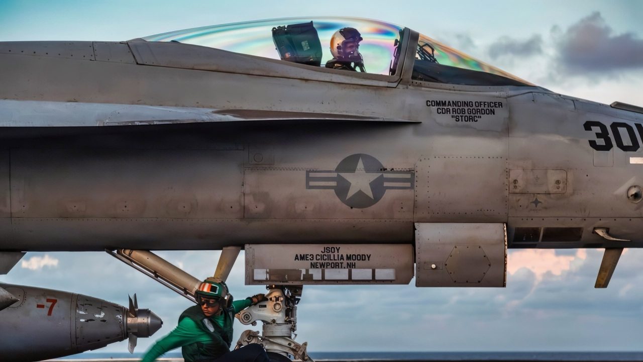 The U.S. Navy Built 'Flying Aircraft Carriers' - National Security Journal